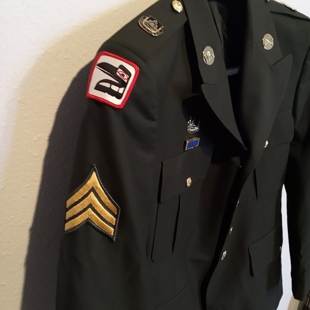 Us Army Dress Green Jacket 41r With Sgt & Combat Patc… - Gem